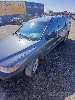 Grey Volvo XC70 2005 in Riga, with an engine capacity of 2.40 L and mileage of 303 thousand km for 2800 €, photo 8 on AUTOMOTO.COM.LV