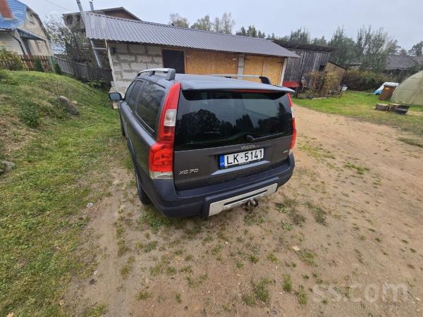 Pelēks Volvo XC70 2005 Ludza, ar dzinēja tilpumu 2.40 L un nobraukumu 384 tūkst. km par 2650 €, foto 4 vietnē AUTOMOTO.COM.LV