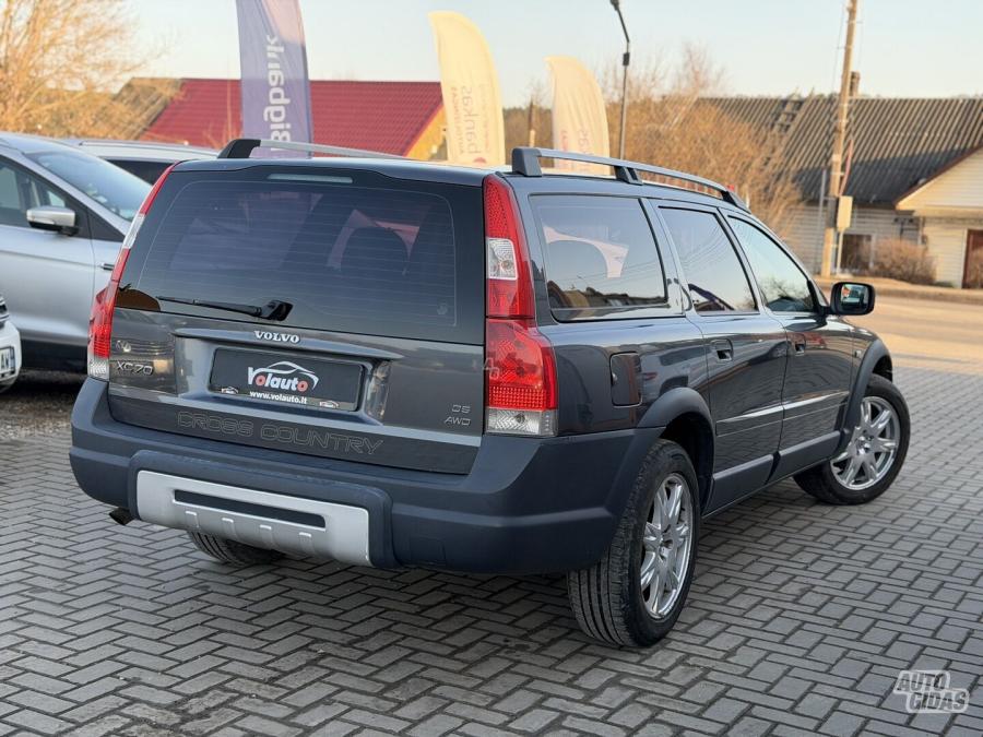 Grey Volvo XC70 2005 in Vilnius, with an engine capacity of 2.40 L and mileage of 365 thousand km for 2500 €, photo 4 on AUTOMOTO.COM.LV