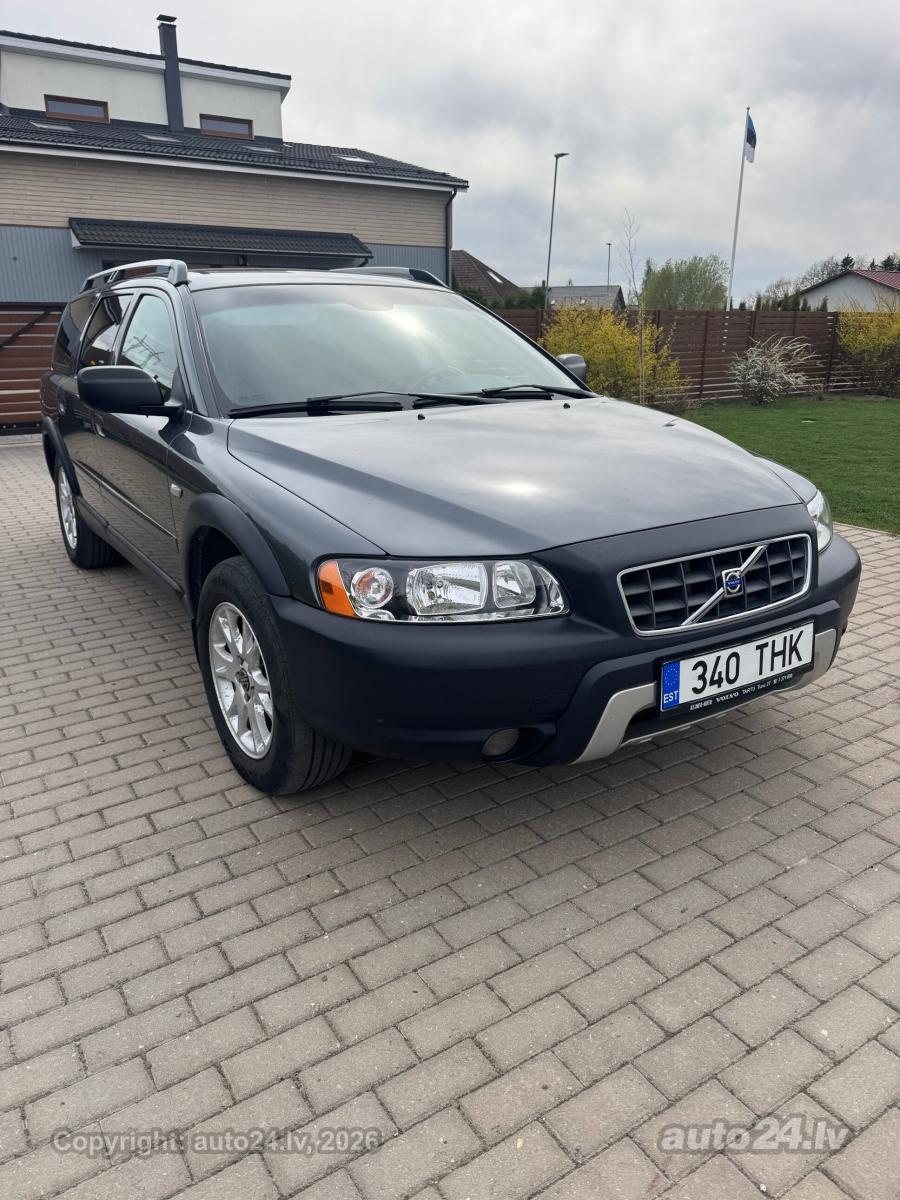 Pelēks Volvo XC70 2005 Tartu, ar dzinēja tilpumu 2.40 L un nobraukumu 397 tūkst. km par 3500 €, foto 3 vietnē AUTOMOTO.COM.LV