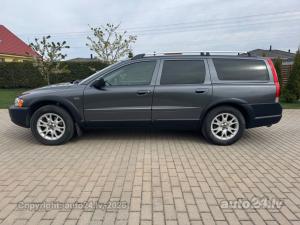 Pelēks Volvo XC70 2005 Tartu, ar dzinēja tilpumu 2.40 L un nobraukumu 397 tūkst. km par 3500 €, foto 6 vietnē AUTOMOTO.COM.LV