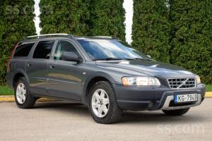 Pelēks Volvo XC70 2005 Jelgava, ar dzinēja tilpumu 2.40 L un nobraukumu 353 tūkst. km par 2800 €, foto  vietnē AUTOMOTO.COM.LV
