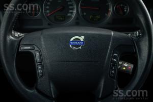 Grey Volvo XC70 2005 in Jelgava, with an engine capacity of 2.40 L and mileage of 353 thousand km for 2800 €, photo 14 on AUTOMOTO.COM.LV