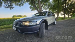 Pelēks Volvo XC70 2005 Talsi, ar dzinēja tilpumu 2.40 L un nobraukumu 485 tūkst. km par 3200 €, foto  vietnē AUTOMOTO.COM.LV