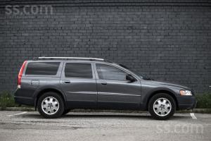 Grey Volvo XC70 2005 in Tukums, with an engine capacity of 2.40 L and mileage of 0 thousand km for 4200 €, photo 3 on AUTOMOTO.COM.LV