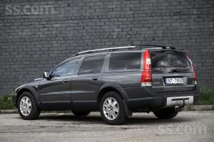 Grey Volvo XC70 2005 in Tukums, with an engine capacity of 2.40 L and mileage of 0 thousand km for 4200 €, photo 4 on AUTOMOTO.COM.LV