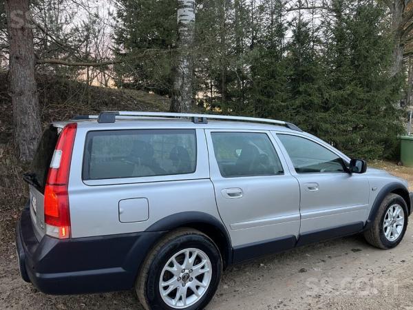 Grey Volvo XC70 2005 in Tukums, with an engine capacity of 2.40 L and mileage of 0 thousand km for 4150 €, photo 3 on AUTOMOTO.COM.LV