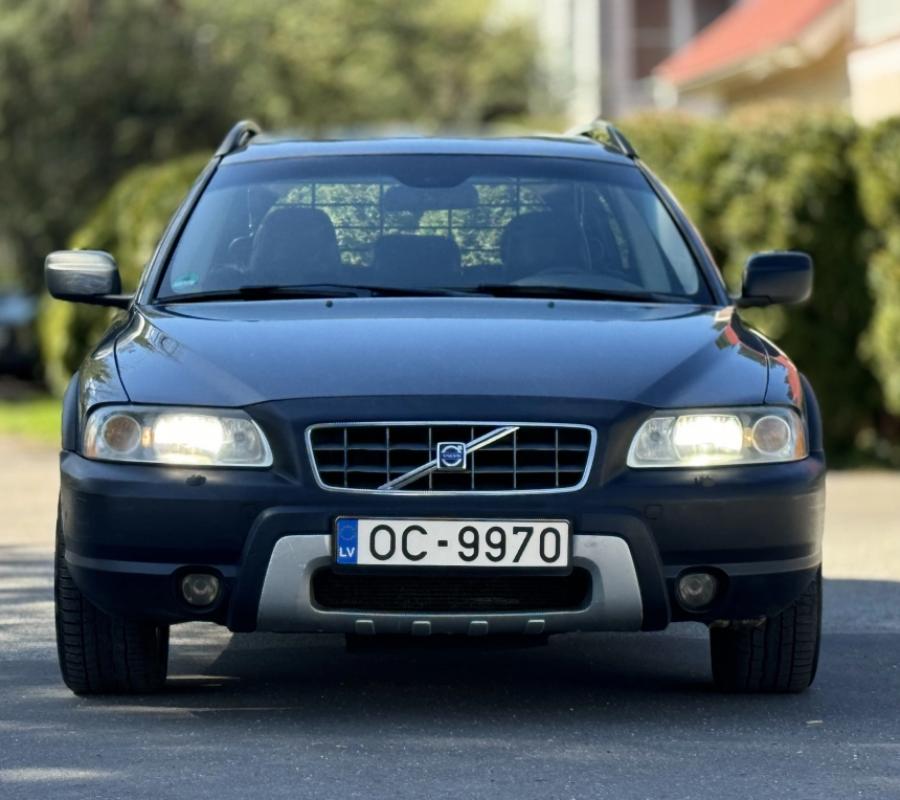 Grey Volvo XC70 2005 in Riga, with an engine capacity of 2.40 L and mileage of 274 thousand km for 4590 €, photo 25 on AUTOMOTO.COM.LV