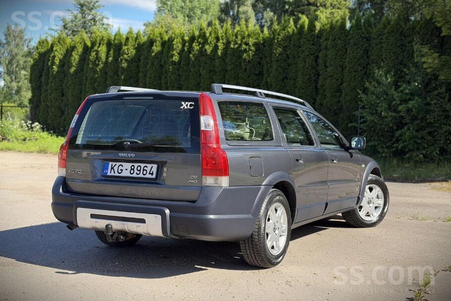 Серый Вольво ХС70 2005 в Елгава, объемом двигателя 2.40 л и пробегом 390 тыс. км за 2950 €, фото 6 на AUTOMOTO.COM.LV