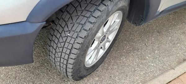 Grey Volvo XC70 2005 in Riga, with an engine capacity of 2.40 L and mileage of 353 thousand km for 3990 €, photo 7 on AUTOMOTO.COM.LV