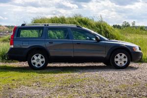 Pelēks Volvo XC70 2005 Rīga, ar dzinēja tilpumu 2.50 L un nobraukumu 260 tūkst. km par 5490 €, foto 8 vietnē AUTOMOTO.COM.LV