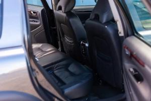 Pelēks Volvo XC70 2005 Rīga, ar dzinēja tilpumu 2.50 L un nobraukumu 260 tūkst. km par 5490 €, foto 13 vietnē AUTOMOTO.COM.LV