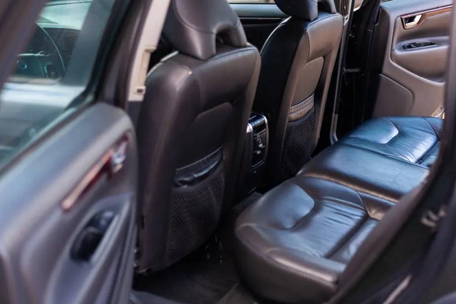 Pelēks Volvo XC70 2005 Rīga, ar dzinēja tilpumu 2.50 L un nobraukumu 260 tūkst. km par 5490 €, foto 15 vietnē AUTOMOTO.COM.LV