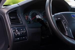 Pelēks Volvo XC70 2005 Rīga, ar dzinēja tilpumu 2.50 L un nobraukumu 260 tūkst. km par 5490 €, foto 20 vietnē AUTOMOTO.COM.LV