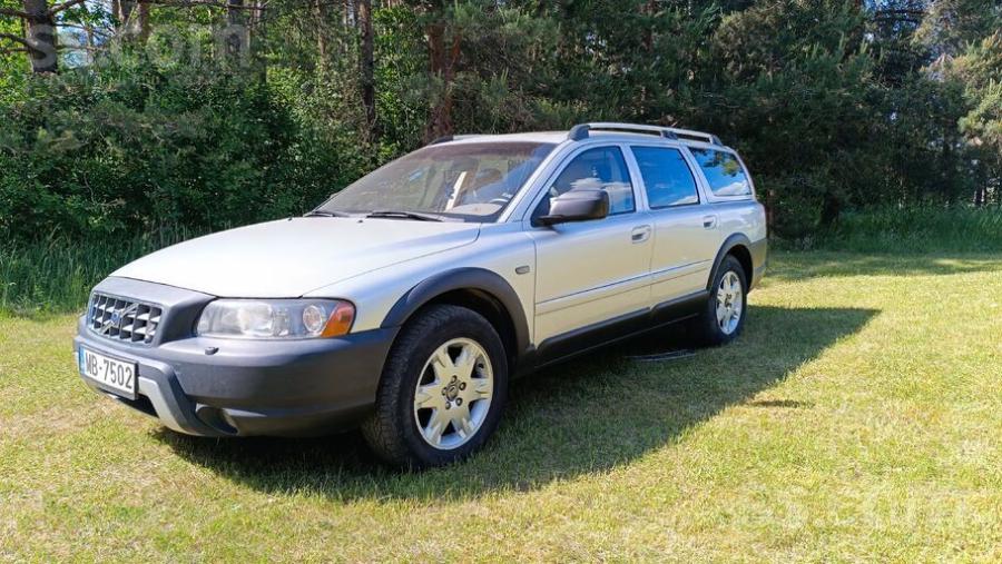 Pelēks Volvo XC70 2005 Rīga, ar dzinēja tilpumu 2.40 L un nobraukumu 283 tūkst. km par 3500 €, foto 1 vietnē AUTOMOTO.COM.LV