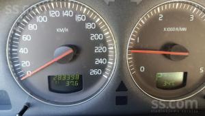 Pelēks Volvo XC70 2005 Rīga, ar dzinēja tilpumu 2.40 L un nobraukumu 283 tūkst. km par 3500 €, foto 10 vietnē AUTOMOTO.COM.LV