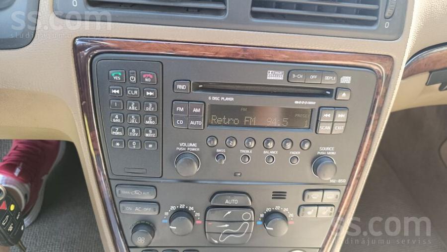 Pelēks Volvo XC70 2005 Rīga, ar dzinēja tilpumu 2.40 L un nobraukumu 283 tūkst. km par 3500 €, foto 11 vietnē AUTOMOTO.COM.LV
