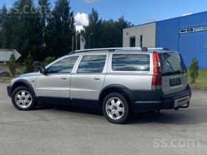 Pelēks Volvo XC70 2005 Rīga, ar dzinēja tilpumu 2.40 L un nobraukumu 349 tūkst. km par 4350 €, foto 7 vietnē AUTOMOTO.COM.LV