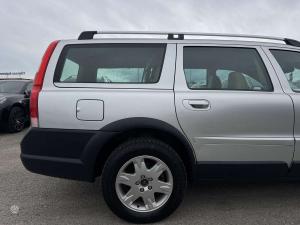 Pelēks Volvo XC70 2005 Viļņa, ar dzinēja tilpumu 2.40 L un nobraukumu 334 tūkst. km par 2990 €, foto 16 vietnē AUTOMOTO.COM.LV