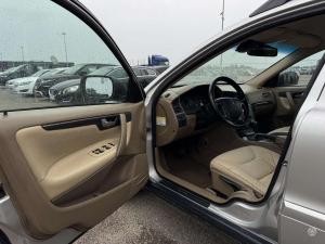 Pelēks Volvo XC70 2005 Viļņa, ar dzinēja tilpumu 2.40 L un nobraukumu 334 tūkst. km par 2990 €, foto 17 vietnē AUTOMOTO.COM.LV