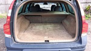 Pelēks Volvo XC70 2005 Rīga, ar dzinēja tilpumu 2.40 L un nobraukumu 435 tūkst. km par 3100 €, foto 7 vietnē AUTOMOTO.COM.LV
