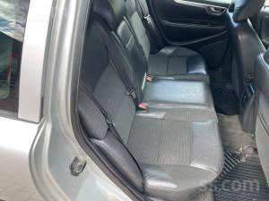Pelēks Volvo XC70 2005 Ogre, ar dzinēja tilpumu 2.40 L un nobraukumu 318 tūkst. km par 2499 €, foto 22 vietnē AUTOMOTO.COM.LV