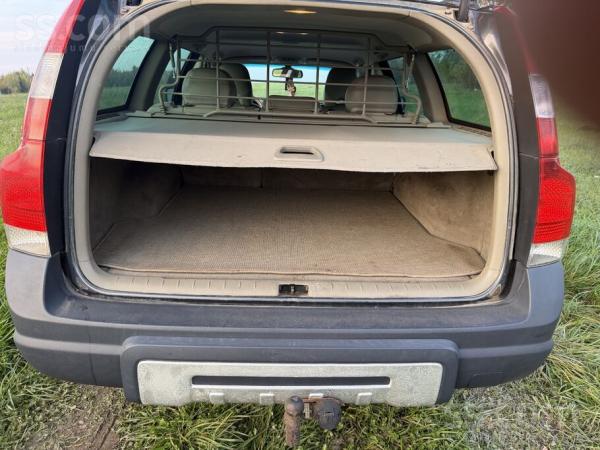 Pelēks Volvo XC70 2005 Rēzekne, ar dzinēja tilpumu 2.40 L un nobraukumu 405 tūkst. km par 3400 €, foto 3 vietnē AUTOMOTO.COM.LV