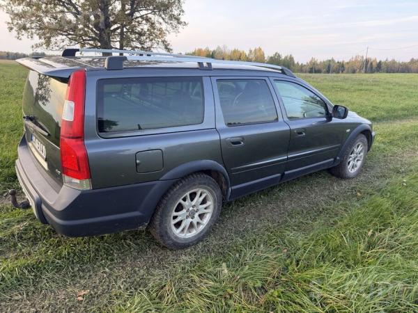 Pelēks Volvo XC70 2005 Rēzekne, ar dzinēja tilpumu 2.40 L un nobraukumu 405 tūkst. km par 3400 €, foto 5 vietnē AUTOMOTO.COM.LV