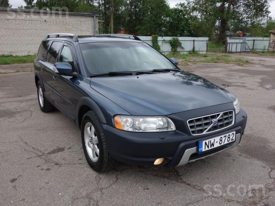 Pelēks Volvo XC70 2006 Rīga, ar dzinēja tilpumu 2.40 L un nobraukumu 0 tūkst. km par 4450 €, foto 1 vietnē AUTOMOTO.COM.LV