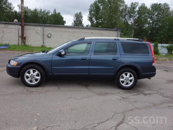 Pelēks Volvo XC70 2006 Rīga, ar dzinēja tilpumu 2.40 L un nobraukumu 0 tūkst. km par 4450 €, foto 10 vietnē AUTOMOTO.COM.LV