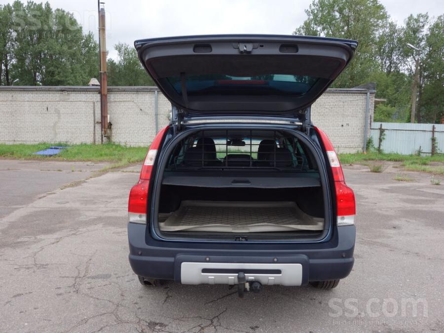 Pelēks Volvo XC70 2006 Rīga, ar dzinēja tilpumu 2.40 L un nobraukumu 0 tūkst. km par 4450 €, foto 21 vietnē AUTOMOTO.COM.LV