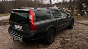 Grey Volvo XC70 2006 in Vilnius, with an engine capacity of 2.40 L and mileage of 408 thousand km for 1900 €, photo 4 on AUTOMOTO.COM.LV