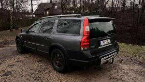 Grey Volvo XC70 2006 in Vilnius, with an engine capacity of 2.40 L and mileage of 408 thousand km for 1900 €, photo 6 on AUTOMOTO.COM.LV