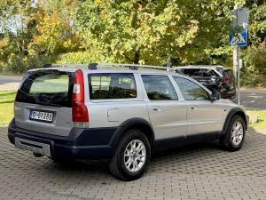 Grey Volvo XC70 2006 in Vilnius, with an engine capacity of 2.40 L and mileage of 289 thousand km for 3450 €, photo 4 on AUTOMOTO.COM.LV