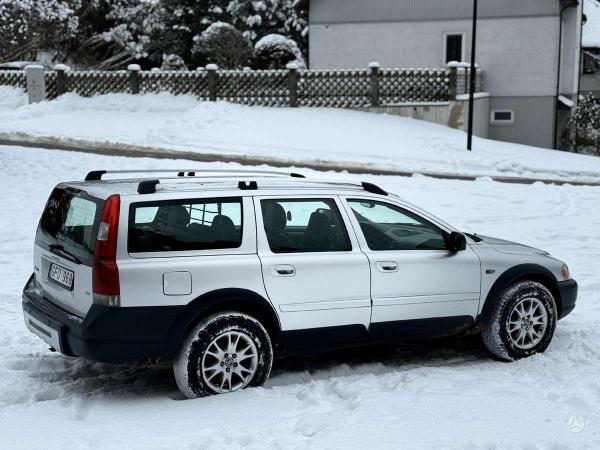 Pelēks Volvo XC70 2006 Viļņa, ar dzinēja tilpumu 2.40 L un nobraukumu 281 tūkst. km par 3300 €, foto 4 vietnē AUTOMOTO.COM.LV