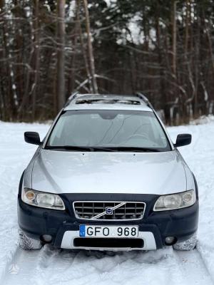 Grey Volvo XC70 2006 in Vilnius, with an engine capacity of 2.40 L and mileage of 281 thousand km for 3300 €, photo 3 on AUTOMOTO.COM.LV