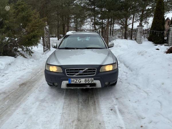 Серый Вольво ХС70 2006 в Шальчининкай, объемом двигателя 2.40 л и пробегом 513 тыс. км за 1900 €, фото 2 на AUTOMOTO.COM.LV