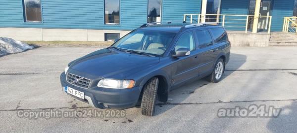 Grey Volvo XC70 2006 in Rapla, with an engine capacity of 2.40 L and mileage of 349 thousand km for 5490 €, photo 2 on AUTOMOTO.COM.LV