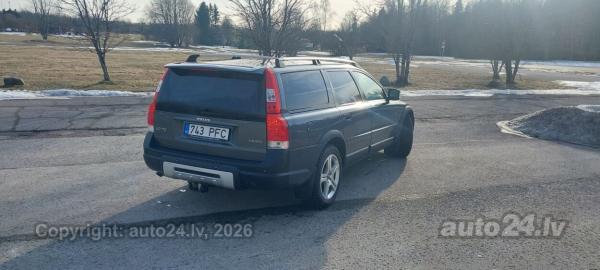 Grey Volvo XC70 2006 in Rapla, with an engine capacity of 2.40 L and mileage of 349 thousand km for 5490 €, photo 4 on AUTOMOTO.COM.LV