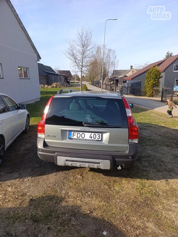 Pelēks Volvo XC70 2006 Viļņa, ar dzinēja tilpumu 2.40 L un nobraukumu 424 tūkst. km par 2300 €, foto 4 vietnē AUTOMOTO.COM.LV
