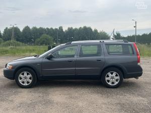 Grey Volvo XC70 2006 in Kedainiai, with an engine capacity of 2.40 L and mileage of 356 thousand km for 3500 €, photo 7 on AUTOMOTO.COM.LV