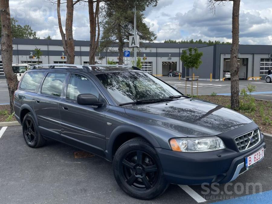 Pelēks Volvo XC70 2006 Rīga, ar dzinēja tilpumu 2.40 L un nobraukumu 387 tūkst. km par 2650 €, foto 6 vietnē AUTOMOTO.COM.LV