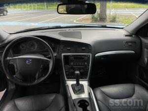Pelēks Volvo XC70 2006 Rīga, ar dzinēja tilpumu 2.40 L un nobraukumu 387 tūkst. km par 2650 €, foto 12 vietnē AUTOMOTO.COM.LV
