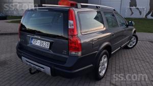 Grey Volvo XC70 2006 in Riga, with an engine capacity of 2.40 L and mileage of 246 thousand km for 3950 €, photo 6 on AUTOMOTO.COM.LV