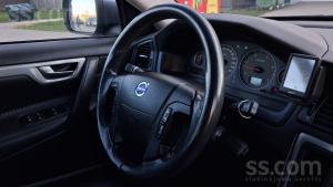 Grey Volvo XC70 2006 in Riga, with an engine capacity of 2.40 L and mileage of 246 thousand km for 3950 €, photo 16 on AUTOMOTO.COM.LV