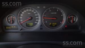 Grey Volvo XC70 2006 in Riga, with an engine capacity of 2.40 L and mileage of 246 thousand km for 3950 €, photo 17 on AUTOMOTO.COM.LV