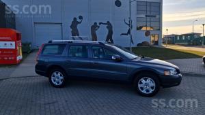 Grey Volvo XC70 2006 in Riga, with an engine capacity of 2.40 L and mileage of 246 thousand km for 3950 €, photo 22 on AUTOMOTO.COM.LV