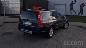 Grey Volvo XC70 2006 in Riga, with an engine capacity of 2.40 L and mileage of 246 thousand km for 3950 €, photo 26 on AUTOMOTO.COM.LV