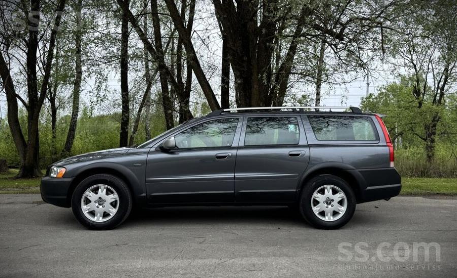 Pelēks Volvo XC70 2006 Jūrmala, ar dzinēja tilpumu 2.40 L un nobraukumu 336 tūkst. km par 3800 €, foto 3 vietnē AUTOMOTO.COM.LV