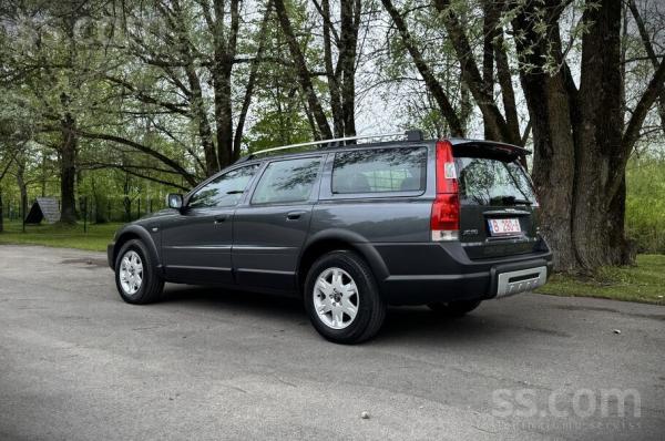 Pelēks Volvo XC70 2006 Jūrmala, ar dzinēja tilpumu 2.40 L un nobraukumu 336 tūkst. km par 3800 €, foto 3 vietnē AUTOMOTO.COM.LV